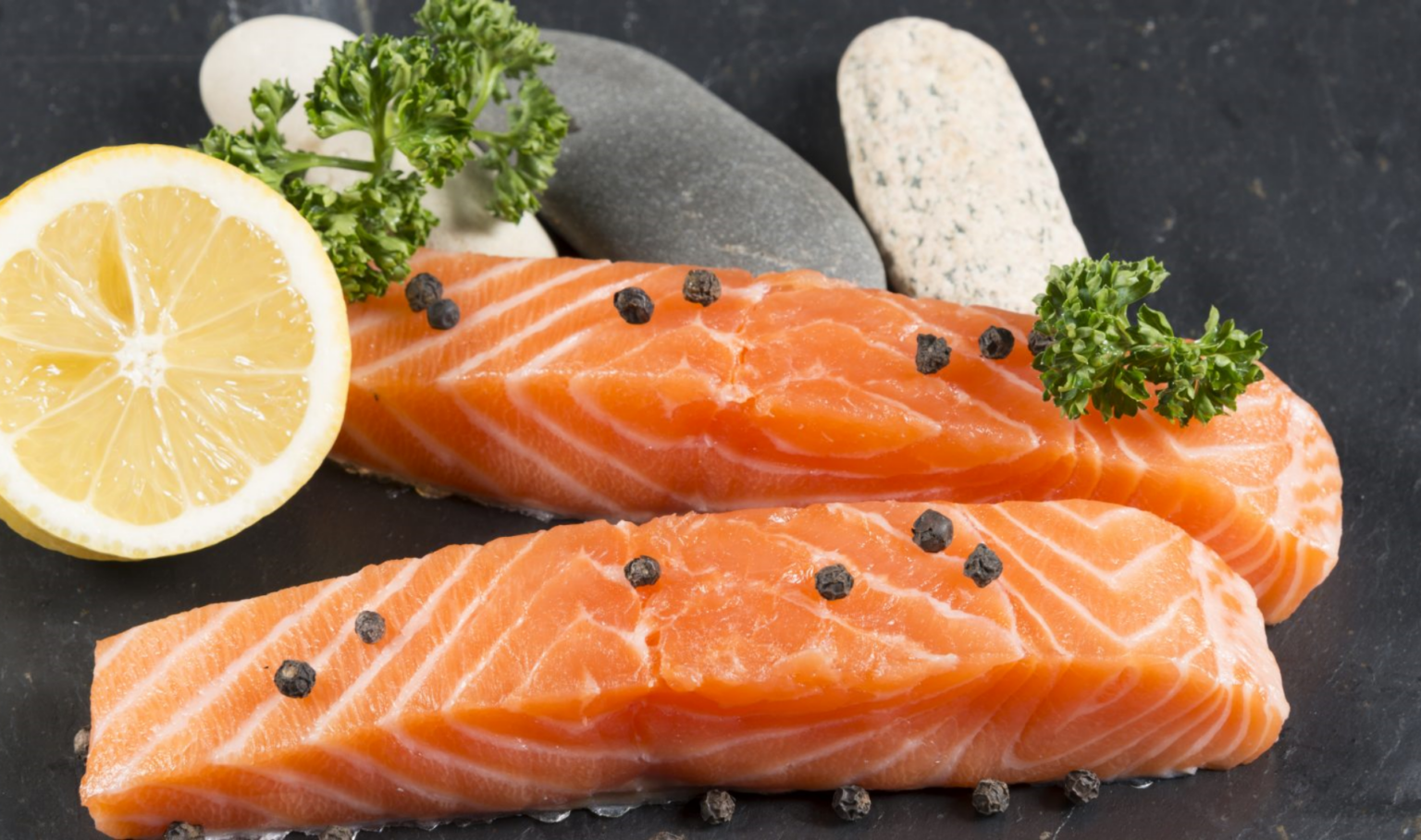 SCOTTISH SALMON: Pioneer of the natural color - Aquaculture Natural ...